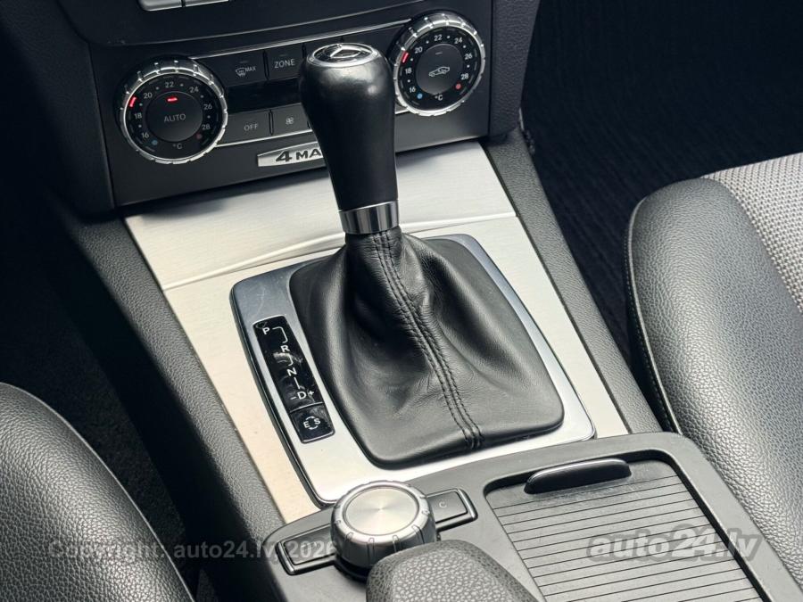Melns Mercedes-Benz C-Class 2013 Tartu, ar dzinēja tilpumu 2.10 L un nobraukumu 308 tūkst. km par 7990 €, foto 17 vietnē AUTOMOTO.COM.LV