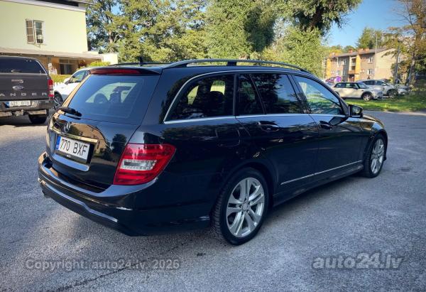Melns Mercedes-Benz C-Class 2013 Tallina, ar dzinēja tilpumu 2.10 L un nobraukumu 268 tūkst. km par 7990 €, foto 5 vietnē AUTOMOTO.COM.LV