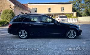 Black Mercedes-Benz C-Class 2013 in Tallinn, with an engine capacity of 2.10 L and mileage of 268 thousand km for 7990 €, photo 9 on AUTOMOTO.COM.LV