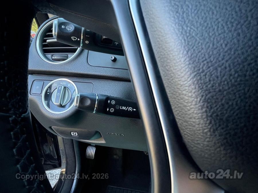 Black Mercedes-Benz C-Class 2013 in Tallinn, with an engine capacity of 2.10 L and mileage of 268 thousand km for 7990 €, photo 16 on AUTOMOTO.COM.LV