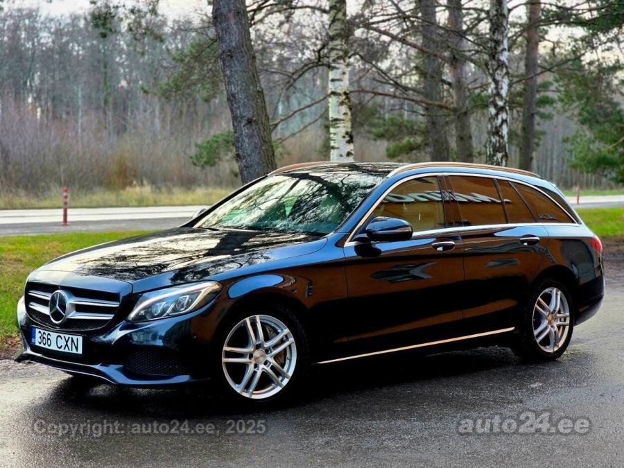 Black Mercedes-Benz C-Class 2015 in Tallinn, with an engine capacity of 2.00 L and mileage of 190 thousand km for 12990 €, photo 3 on AUTOMOTO.COM.LV