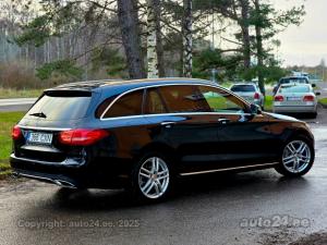 Black Mercedes-Benz C-Class 2015 in Tallinn, with an engine capacity of 2.00 L and mileage of 190 thousand km for 12990 €, photo 4 on AUTOMOTO.COM.LV
