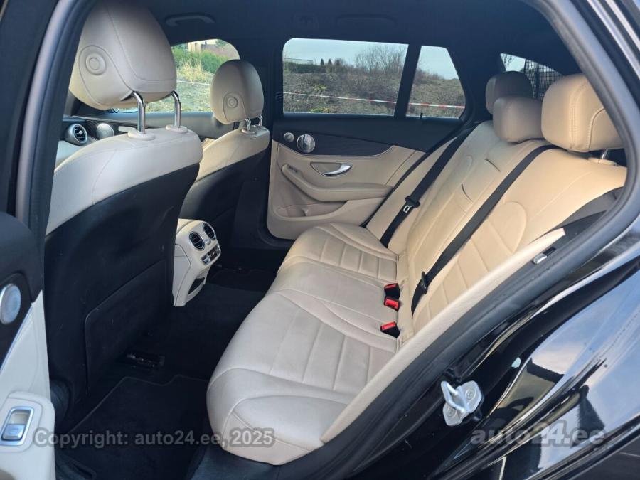 Black Mercedes-Benz C-Class 2015 in Tallinn, with an engine capacity of 2.00 L and mileage of 190 thousand km for 12990 €, photo 14 on AUTOMOTO.COM.LV