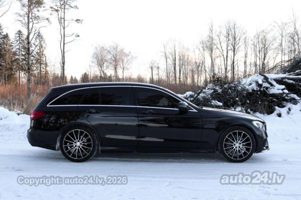 Black Mercedes-Benz C-Class 2015 in Tallinn, with an engine capacity of 2.10 L and mileage of 321 thousand km for 12500 €, photo 3 on AUTOMOTO.COM.LV