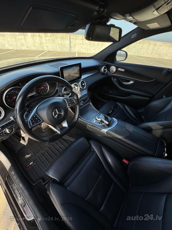 Black Mercedes-Benz C-Class 2015 in Tallinn, with an engine capacity of 2.10 L and mileage of 352 thousand km for 13900 €, photo 10 on AUTOMOTO.COM.LV