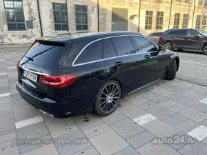 Melns Mercedes-Benz C-Class 2015 Tallina, ar dzinēja tilpumu 2.10 L un nobraukumu 325 tūkst. km par 12800 €, foto 4 vietnē AUTOMOTO.COM.LV