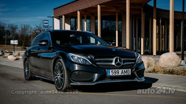 Black Mercedes-Benz C-Class 2015 in Tallinn, with an engine capacity of 2.10 L and mileage of 243 thousand km for 15800 €, photo 2 on AUTOMOTO.COM.LV