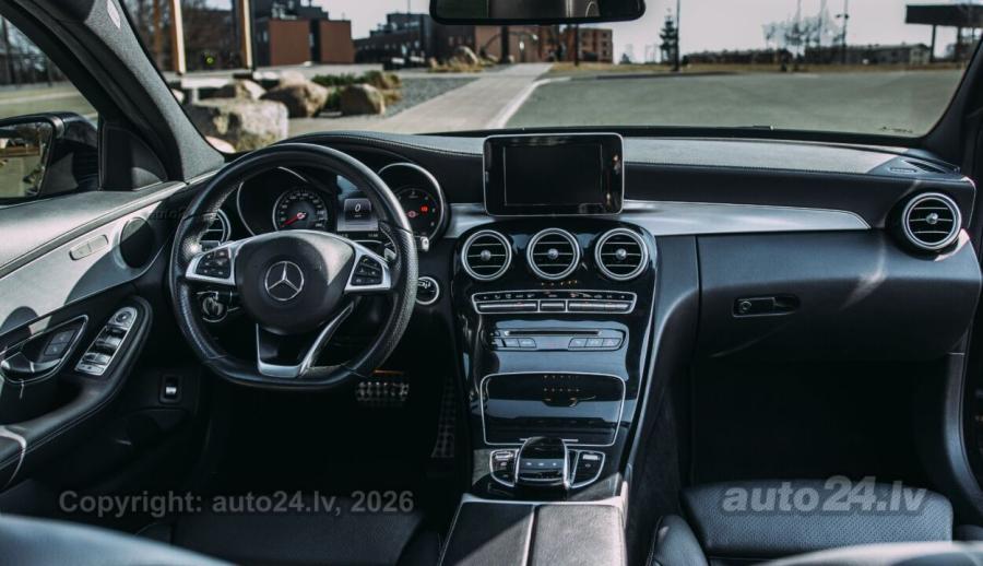 Melns Mercedes-Benz C-Class 2015 Tallina, ar dzinēja tilpumu 2.10 L un nobraukumu 243 tūkst. km par 15800 €, foto 15 vietnē AUTOMOTO.COM.LV