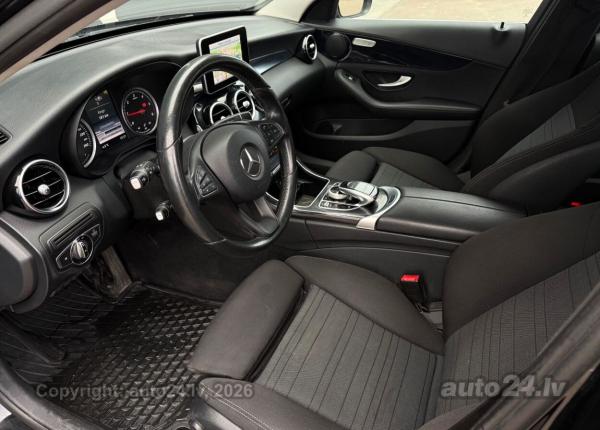 Melns Mercedes-Benz C-Class 2015 Tallina, ar dzinēja tilpumu 1.60 L un nobraukumu 275 tūkst. km par 8890 €, foto 7 vietnē AUTOMOTO.COM.LV