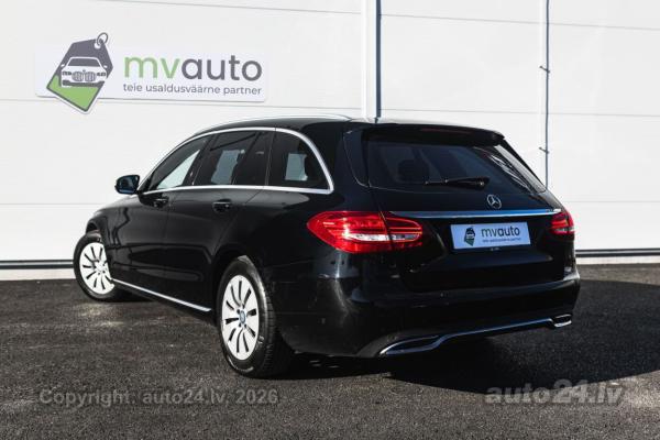 Black Mercedes-Benz C-Class 2015 in Tallinn, with an engine capacity of 2.10 L and mileage of 232 thousand km for 12500 €, photo 8 on AUTOMOTO.COM.LV