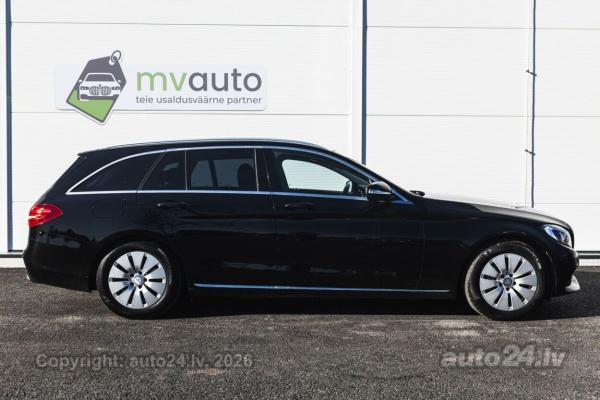 Black Mercedes-Benz C-Class 2015 in Tallinn, with an engine capacity of 2.10 L and mileage of 232 thousand km for 12500 €, photo 9 on AUTOMOTO.COM.LV