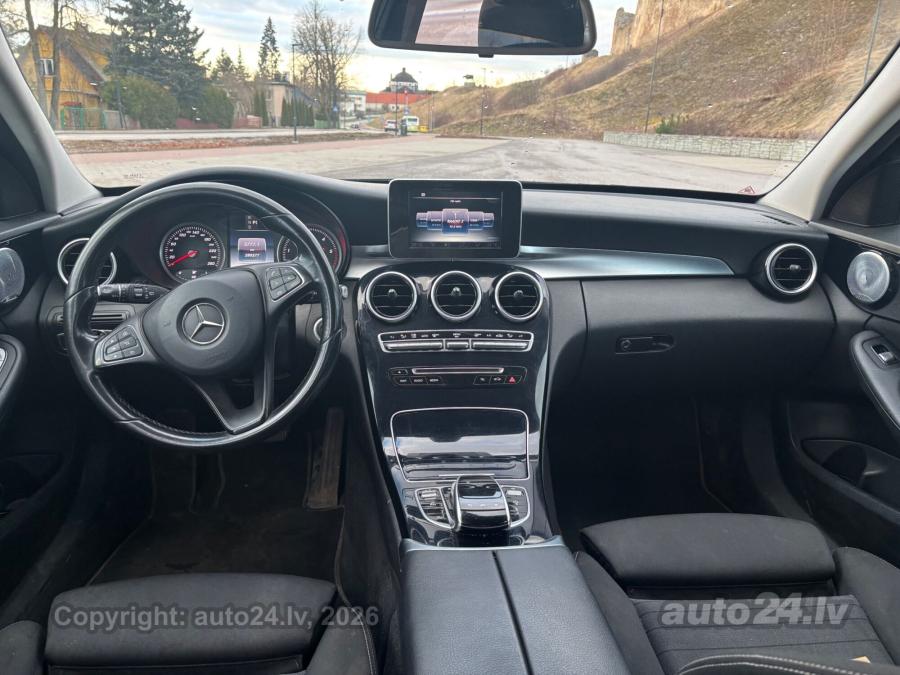 Melns Mercedes-Benz C-Class 2015 Rakvere, ar dzinēja tilpumu 1.60 L un nobraukumu 280 tūkst. km par 12500 €, foto 5 vietnē AUTOMOTO.COM.LV