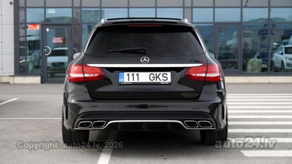 Melns Mercedes-Benz C-Class 2015 Tartu, ar dzinēja tilpumu 4.00 L un nobraukumu 163 tūkst. km par 38000 €, foto 5 vietnē AUTOMOTO.COM.LV