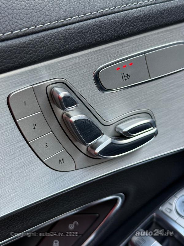 Melns Mercedes-Benz C-Class 2015 Tallina, ar dzinēja tilpumu 2.10 L un nobraukumu 219 tūkst. km par 15490 €, foto 7 vietnē AUTOMOTO.COM.LV