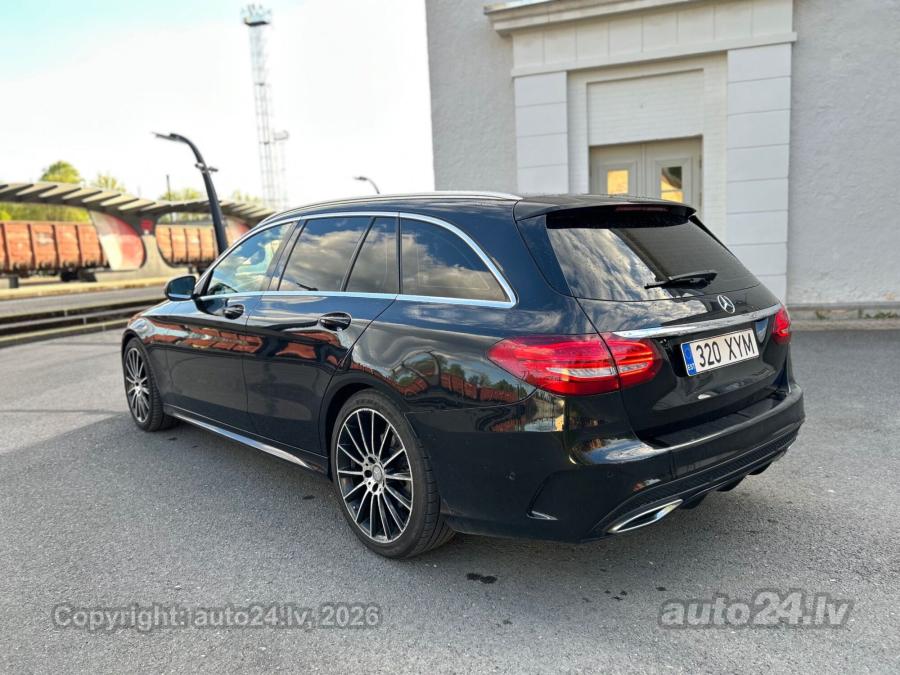 Black Mercedes-Benz C-Class 2015 in Valga, with an engine capacity of 2.10 L and mileage of 330 thousand km for 10500 €, photo 8 on AUTOMOTO.COM.LV