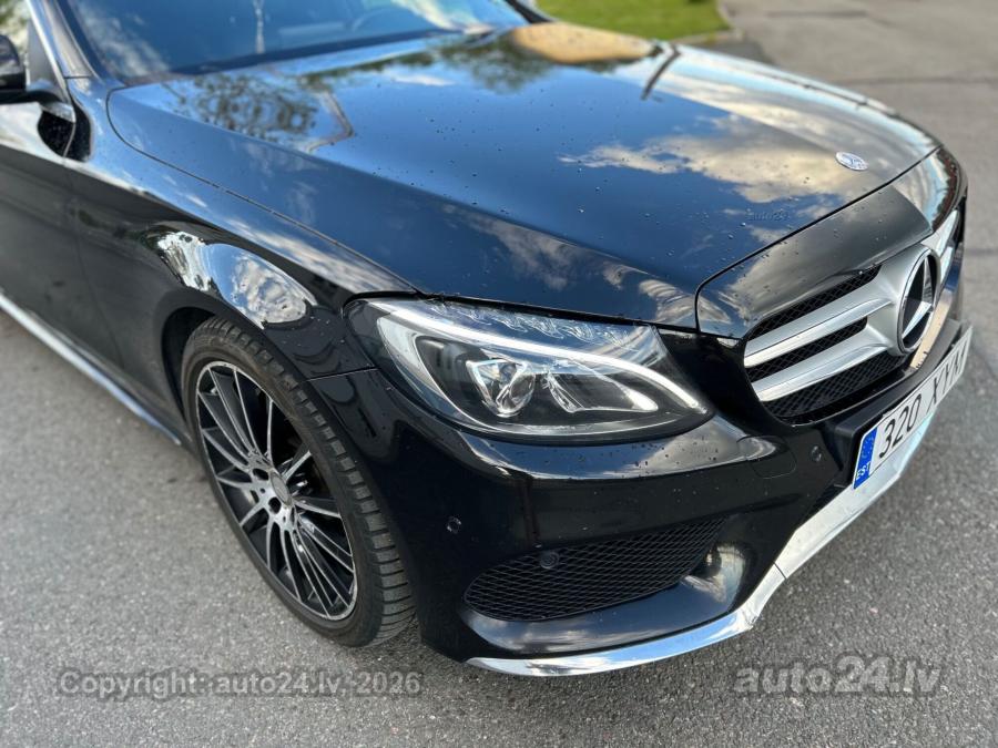 Black Mercedes-Benz C-Class 2015 in Valga, with an engine capacity of 2.10 L and mileage of 330 thousand km for 10500 €, photo 10 on AUTOMOTO.COM.LV