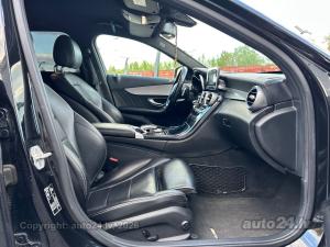 Black Mercedes-Benz C-Class 2015 in Valga, with an engine capacity of 2.10 L and mileage of 330 thousand km for 10500 €, photo 14 on AUTOMOTO.COM.LV