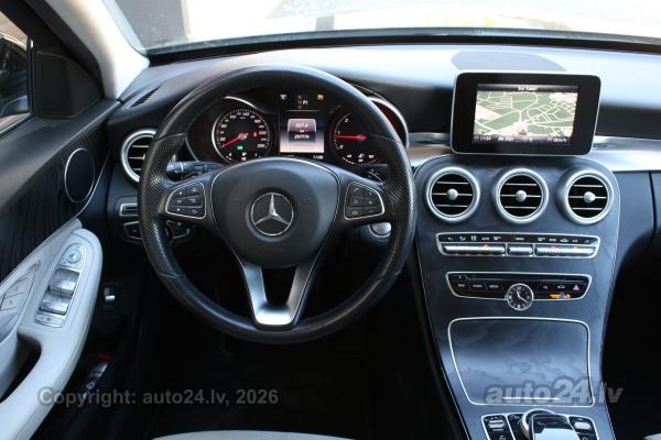 Melns Mercedes-Benz C-Class 2015 Tallina, ar dzinēja tilpumu 2.10 L un nobraukumu 258 tūkst. km par 11990 €, foto 8 vietnē AUTOMOTO.COM.LV