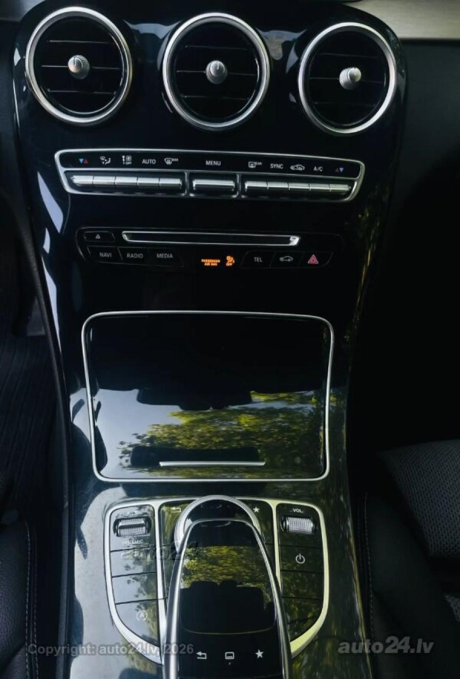 Melns Mercedes-Benz C-Class 2015 Tallina, ar dzinēja tilpumu 1.60 L un nobraukumu 200 tūkst. km par 14000 €, foto 9 vietnē AUTOMOTO.COM.LV