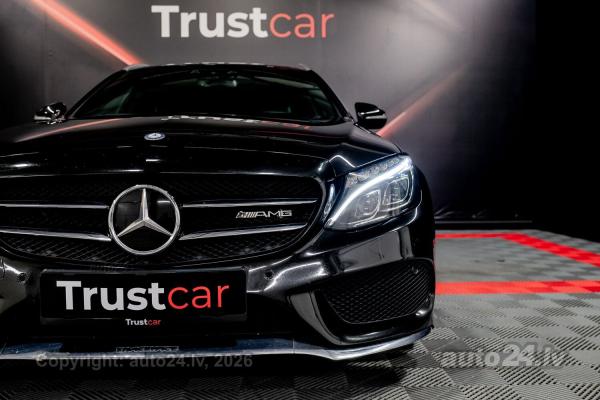 Melns Mercedes-Benz C-Class 2015 Pērnava, ar dzinēja tilpumu 2.10 L un nobraukumu 216 tūkst. km par 14990 €, foto 3 vietnē AUTOMOTO.COM.LV
