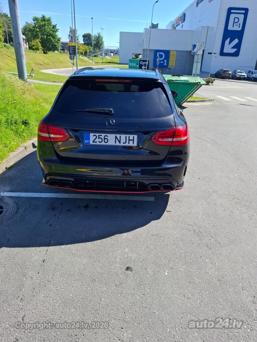 Black Mercedes-Benz C-Class 2015 in Tallinn, with an engine capacity of 2.10 L and mileage of 255 thousand km for 17800 €, photo 8 on AUTOMOTO.COM.LV