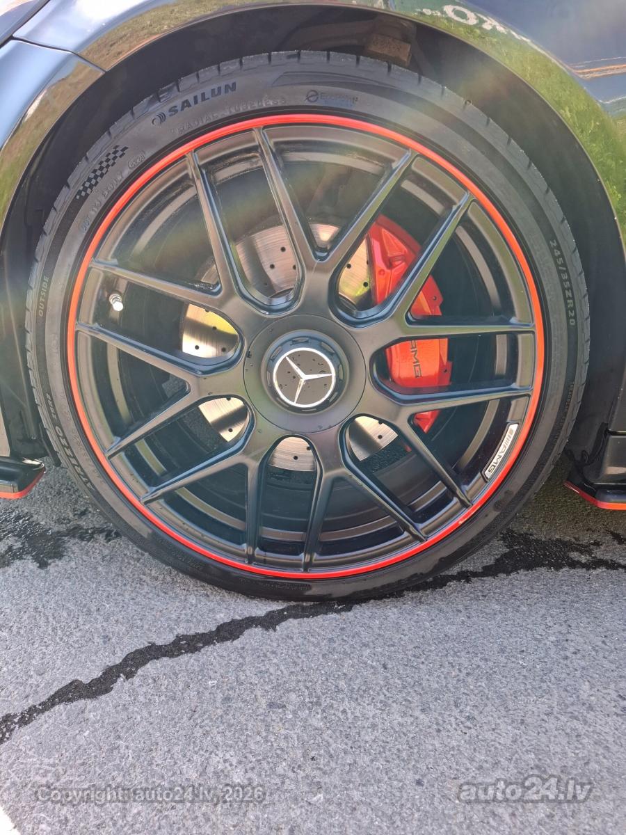 Black Mercedes-Benz C-Class 2015 in Tallinn, with an engine capacity of 2.10 L and mileage of 255 thousand km for 17800 €, photo 9 on AUTOMOTO.COM.LV