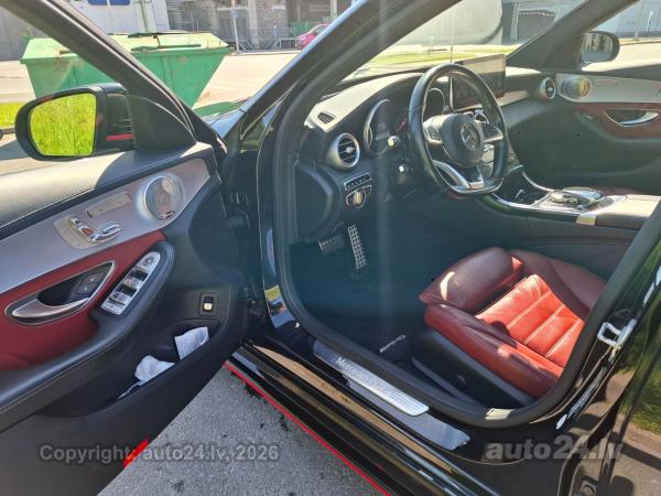 Melns Mercedes-Benz C-Class 2015 Tallina, ar dzinēja tilpumu 2.10 L un nobraukumu 255 tūkst. km par 17800 €, foto 10 vietnē AUTOMOTO.COM.LV