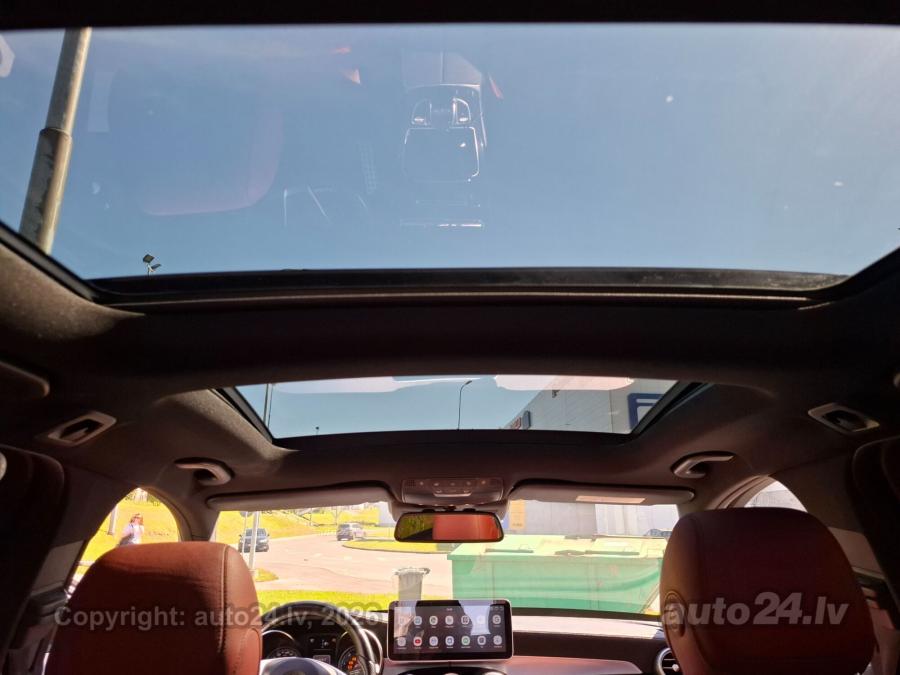 Black Mercedes-Benz C-Class 2015 in Tallinn, with an engine capacity of 2.10 L and mileage of 255 thousand km for 17800 €, photo 20 on AUTOMOTO.COM.LV