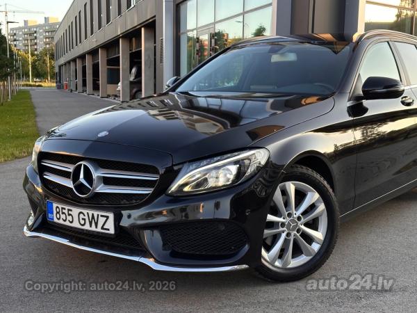 Melns Mercedes-Benz C-Class 2015 Tallina, ar dzinēja tilpumu 1.60 L un nobraukumu 186 tūkst. km par 10999 €, foto 4 vietnē AUTOMOTO.COM.LV
