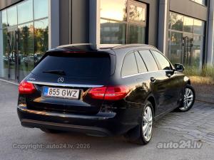 Melns Mercedes-Benz C-Class 2015 Tallina, ar dzinēja tilpumu 1.60 L un nobraukumu 186 tūkst. km par 10999 €, foto 13 vietnē AUTOMOTO.COM.LV