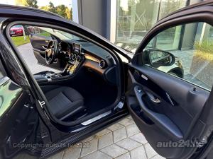Melns Mercedes-Benz C-Class 2015 Tallina, ar dzinēja tilpumu 1.60 L un nobraukumu 186 tūkst. km par 10999 €, foto 16 vietnē AUTOMOTO.COM.LV