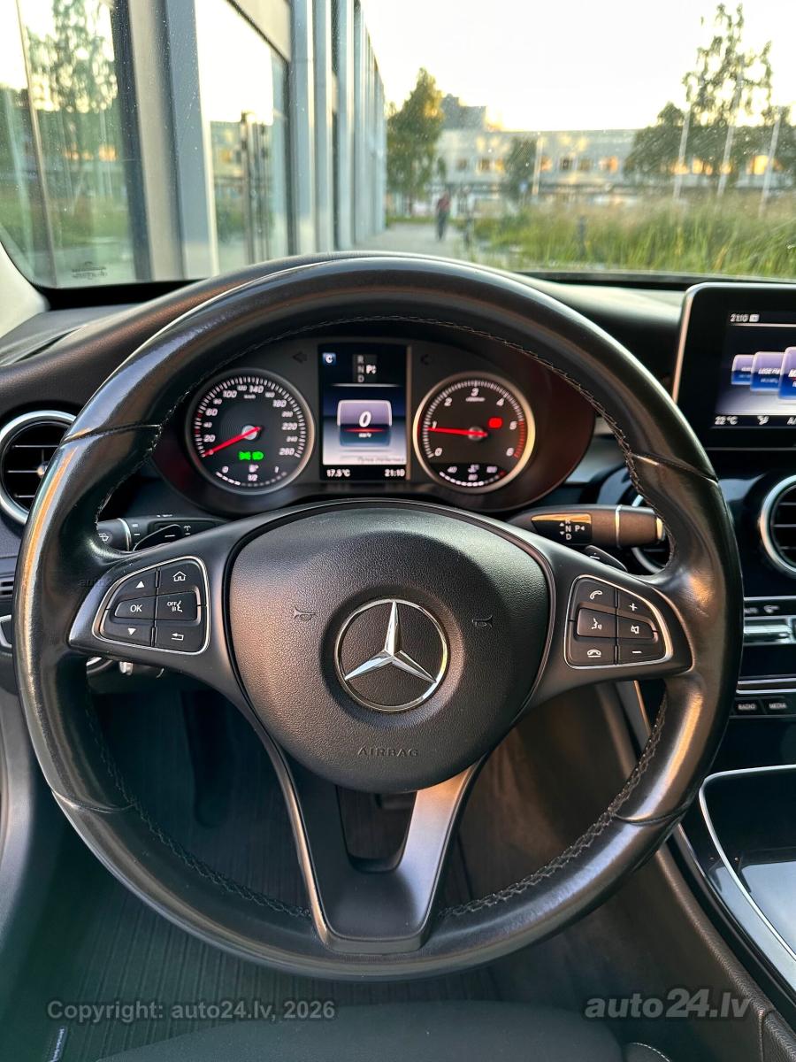 Melns Mercedes-Benz C-Class 2015 Tallina, ar dzinēja tilpumu 1.60 L un nobraukumu 186 tūkst. km par 10999 €, foto 30 vietnē AUTOMOTO.COM.LV