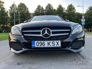 Black Mercedes-Benz C-Class 2015 in Narva, with an engine capacity of 1.60 L and mileage of 280 thousand km for 7999 €, photo 15 on AUTOMOTO.COM.LV