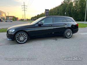 Black Mercedes-Benz C-Class 2015 in Narva, with an engine capacity of 1.60 L and mileage of 280 thousand km for 7999 €, photo 17 on AUTOMOTO.COM.LV
