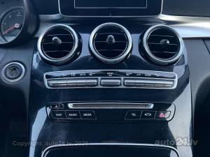Black Mercedes-Benz C-Class 2015 in Narva, with an engine capacity of 1.60 L and mileage of 280 thousand km for 7999 €, photo 26 on AUTOMOTO.COM.LV
