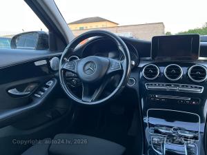 Black Mercedes-Benz C-Class 2015 in Narva, with an engine capacity of 1.60 L and mileage of 280 thousand km for 7999 €, photo 28 on AUTOMOTO.COM.LV