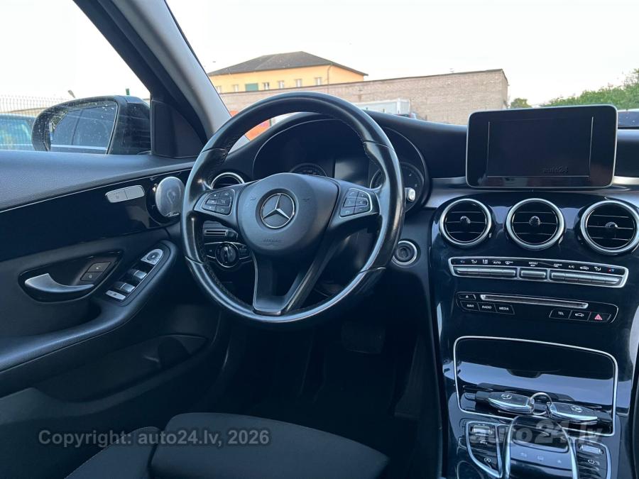 Black Mercedes-Benz C-Class 2015 in Narva, with an engine capacity of 1.60 L and mileage of 280 thousand km for 7999 €, photo 28 on AUTOMOTO.COM.LV