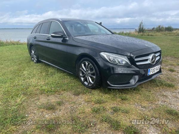 Melns Mercedes-Benz C-Class 2015 Tallina, ar dzinēja tilpumu 2.10 L un nobraukumu 307 tūkst. km par 12999 €, foto 7 vietnē AUTOMOTO.COM.LV