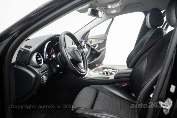 Mercedes-Benz C-Class 2015 in Tallinn on AUTOMOTO.COM.LV Black Mercedes-Benz C-Class 2015 in Tallinn, with an engine capacity of 2.00 L and mileage of 257 thousand km for 9999 €, photo 9 on AUTOMOTO.COM.LV
