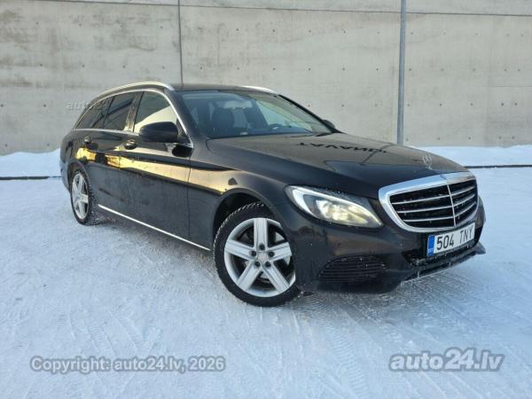 Black Mercedes-Benz C-Class 2016 in Viljandi, with an engine capacity of 2.10 L and mileage of 277 thousand km for 11999 €, photo 1 on AUTOMOTO.COM.LV