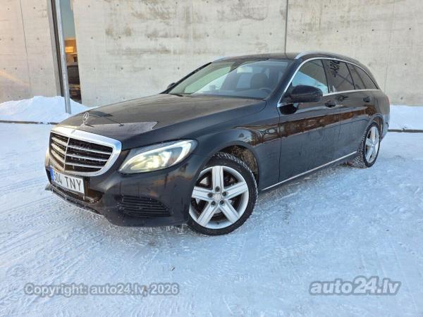 Black Mercedes-Benz C-Class 2016 in Viljandi, with an engine capacity of 2.10 L and mileage of 277 thousand km for 11999 €, photo 2 on AUTOMOTO.COM.LV