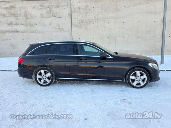 Black Mercedes-Benz C-Class 2016 in Viljandi, with an engine capacity of 2.10 L and mileage of 277 thousand km for 11999 €, photo 6 on AUTOMOTO.COM.LV