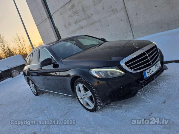 Black Mercedes-Benz C-Class 2016 in Viljandi, with an engine capacity of 2.10 L and mileage of 277 thousand km for 11999 €, photo 10 on AUTOMOTO.COM.LV