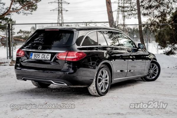 Black Mercedes-Benz C-Class 2016 in Parnu, with an engine capacity of 2.10 L and mileage of 287 thousand km for 12500 €, photo 2 on AUTOMOTO.COM.LV