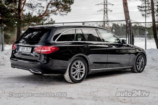 Black Mercedes-Benz C-Class 2016 in Parnu, with an engine capacity of 2.10 L and mileage of 287 thousand km for 12500 €, photo 7 on AUTOMOTO.COM.LV