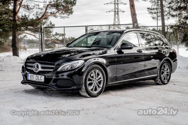 Black Mercedes-Benz C-Class 2016 in Parnu, with an engine capacity of 2.10 L and mileage of 287 thousand km for 12500 €, photo 11 on AUTOMOTO.COM.LV