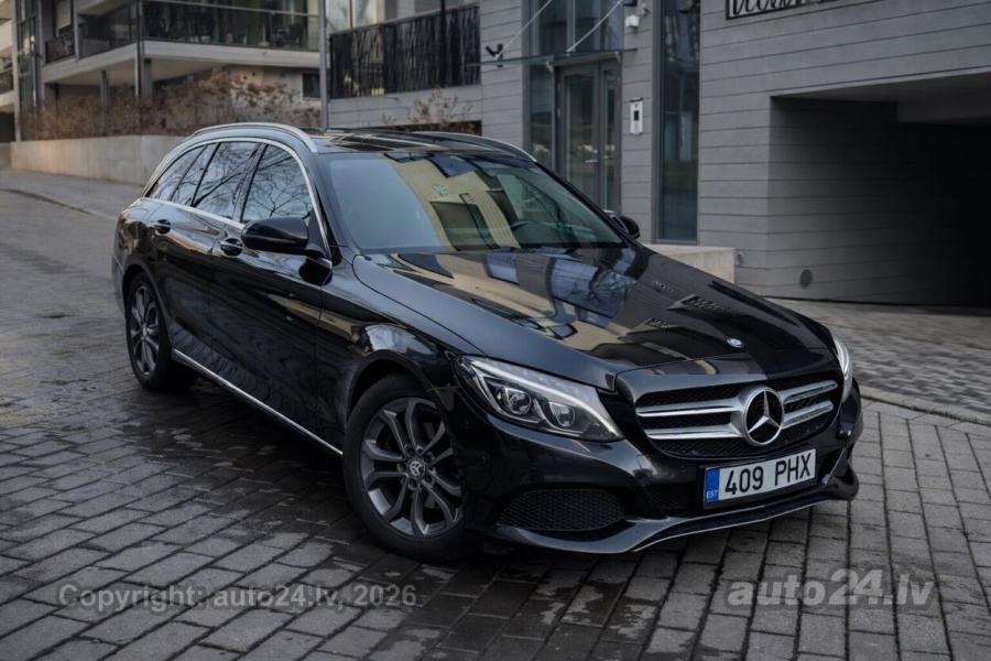 Black Mercedes-Benz C-Class 2016 in Tartu, with an engine capacity of 2.10 L and mileage of 331 thousand km for 11500 €, photo 3 on AUTOMOTO.COM.LV