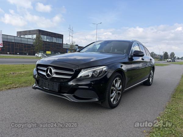 Мерседес Ц-Класс 2016 в Вильянди на AUTOMOTO.COM.LV Черный Мерседес Ц-Класс 2016 в Вильянди, объемом двигателя 2.10 л и пробегом 225 тыс. км за 11990 €, фото 3 на AUTOMOTO.COM.LV