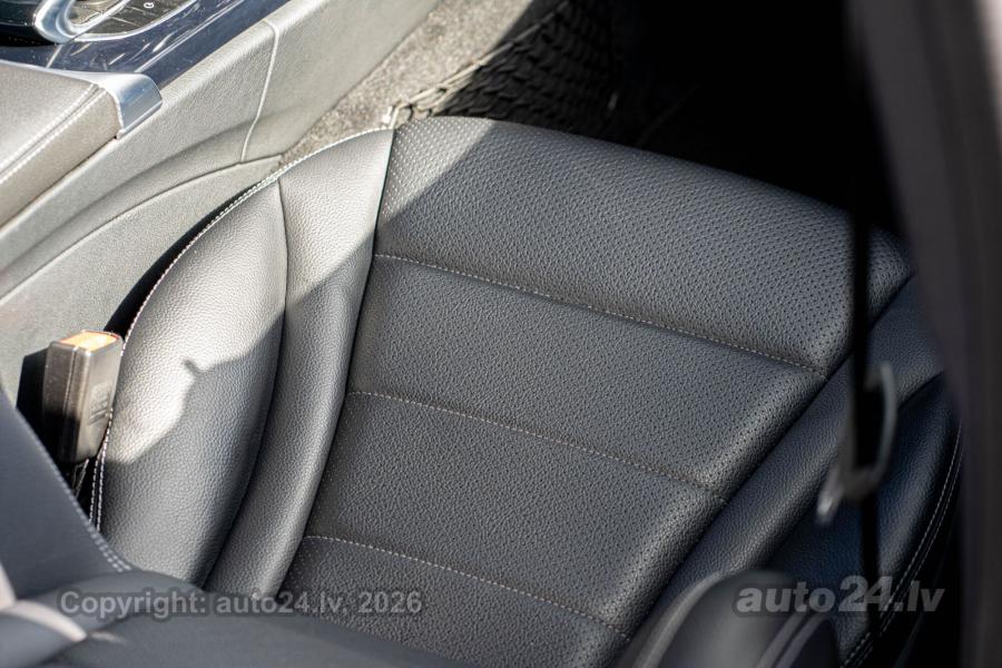 Black Mercedes-Benz C-Class 2016 in Tartu, with an engine capacity of 2.10 L and mileage of 220 thousand km for 16800 €, photo 25 on AUTOMOTO.COM.LV