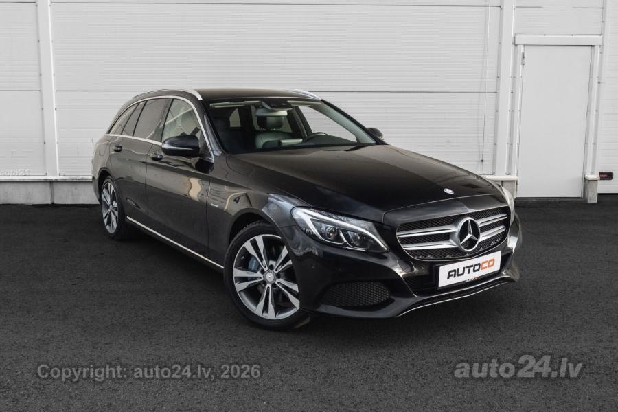 Melns Mercedes-Benz C-Class 2016 Tallina, ar dzinēja tilpumu 2.00 L un nobraukumu 155 tūkst. km par 13499 €, foto 4 vietnē AUTOMOTO.COM.LV